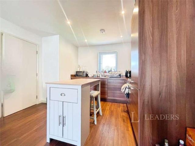 1 bed flat for sale