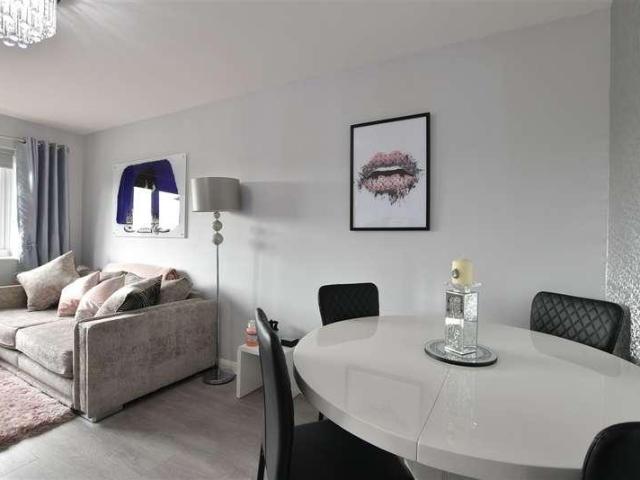 1 bed flat for sale