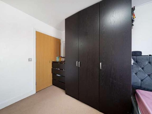 1 bed flat for sale