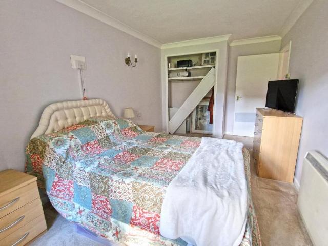 1 bed flat for sale