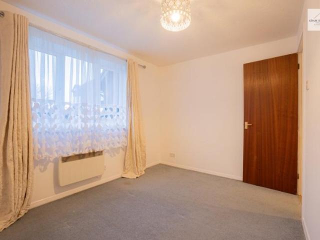 1 bed flat for sale