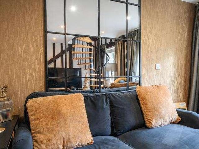 1 bed flat for sale