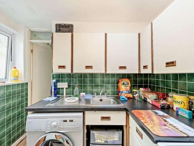 1 bed flat for sale