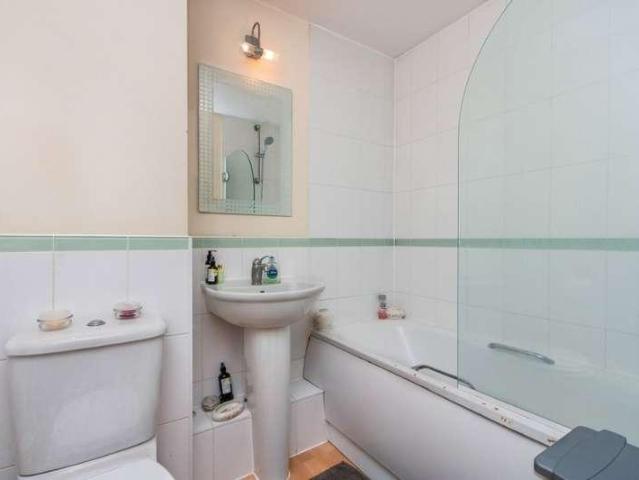 1 bed flat for sale