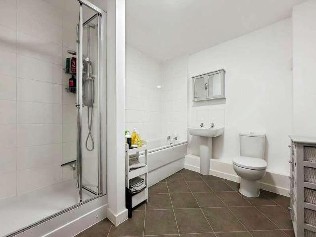 1 bed flat for sale