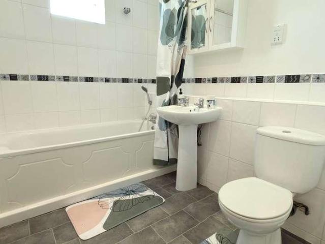 1 bed flat for sale