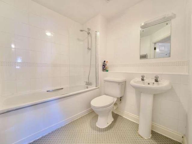 1 bed flat for sale