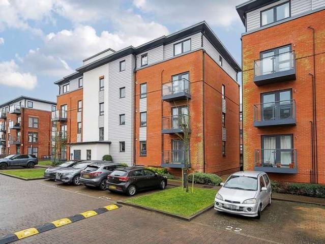 1 bed flat for sale