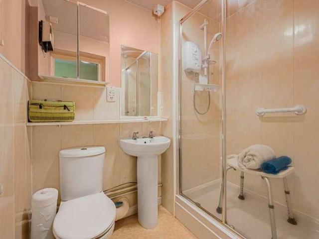 1 bed flat for sale