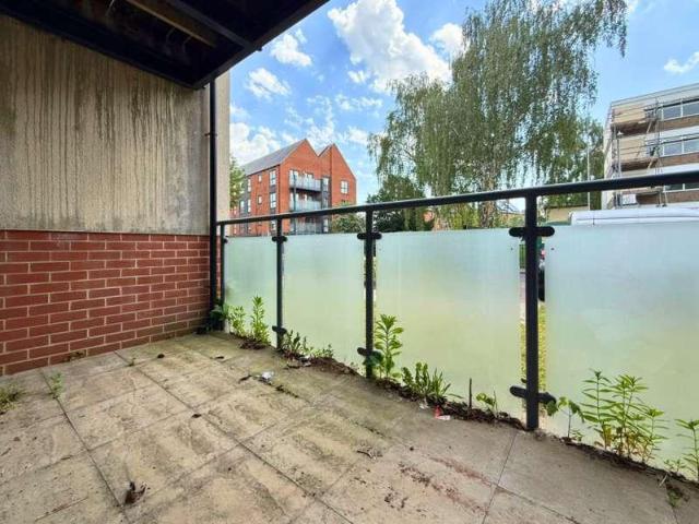 1 bed flat for sale