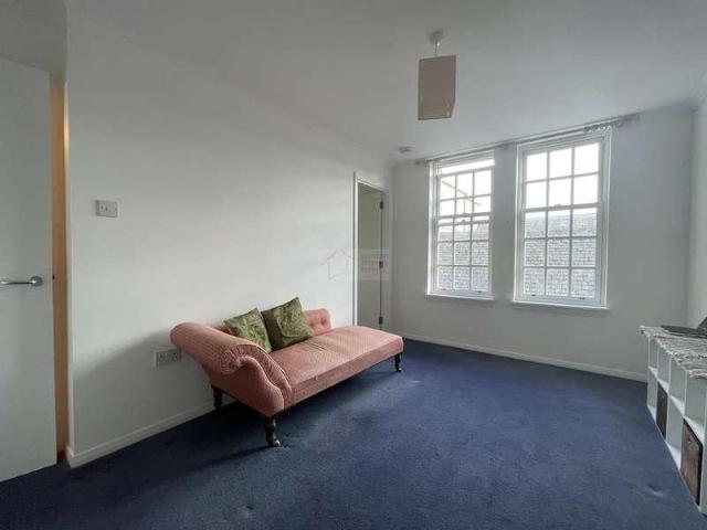 1 bed flat for sale