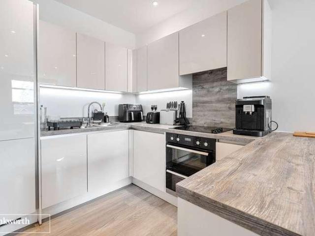 1 bed flat for sale