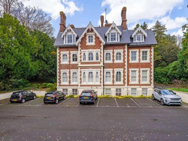 1 bed flat for sale