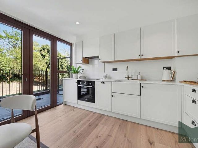 1 bed flat for sale