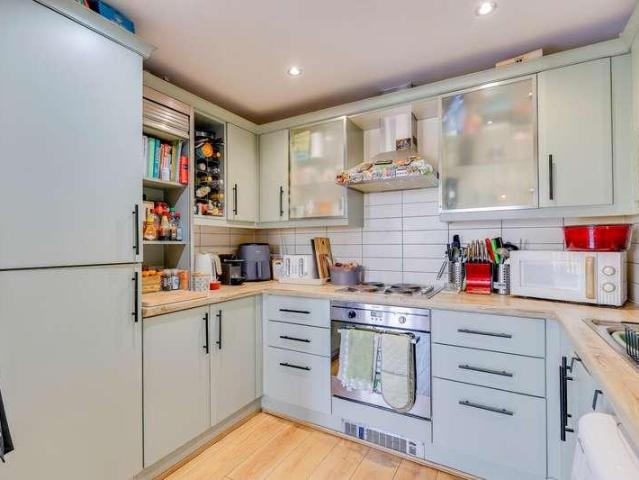 1 bed flat for sale
