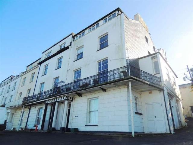 1 bed flat for sale