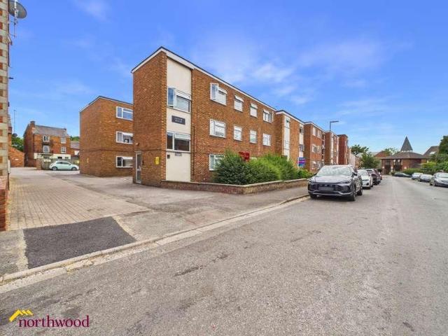 1 bed flat for sale
