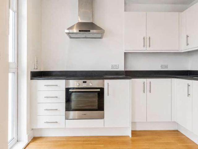 1 bed flat for sale