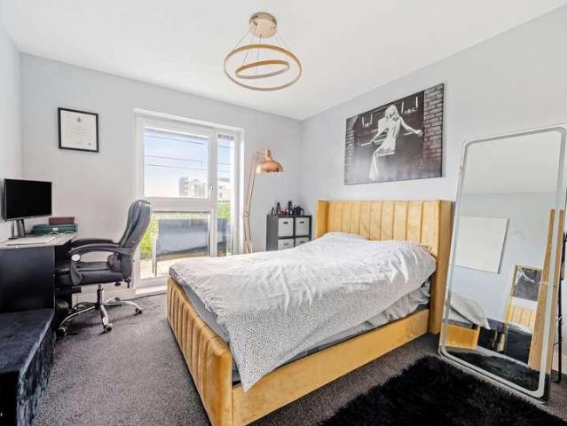 1 bed flat for sale