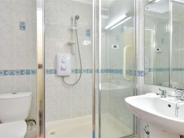 1 bed flat for sale