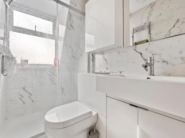 1 bed flat for sale
