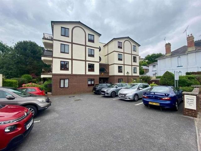 1 bed flat for sale