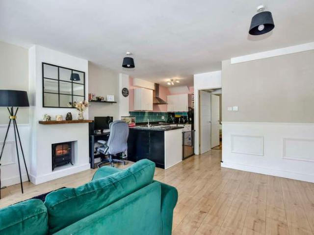 1 bed flat for sale