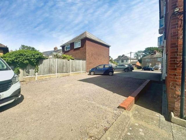 1 bed flat for sale