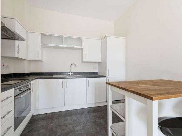 1 bed flat for sale