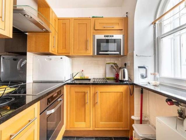 1 bed flat for sale
