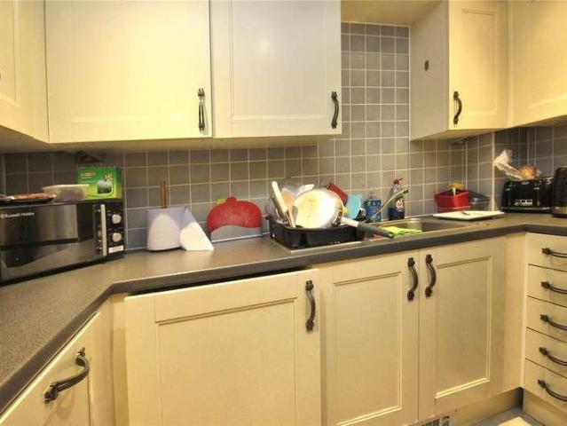 1 bed flat for sale