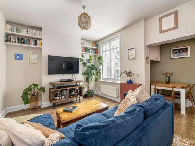 1 bed flat for sale