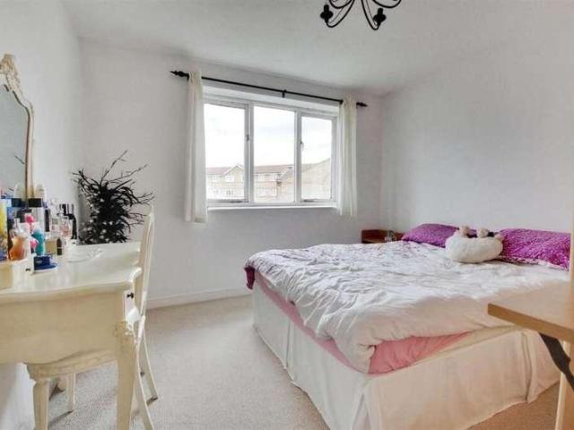 1 bed flat for sale
