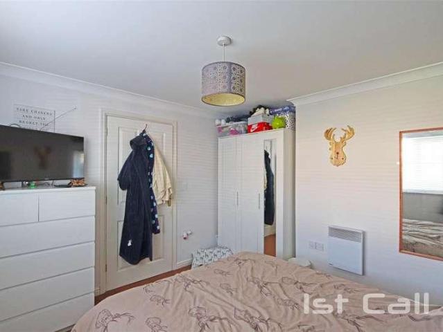 1 bed flat for sale