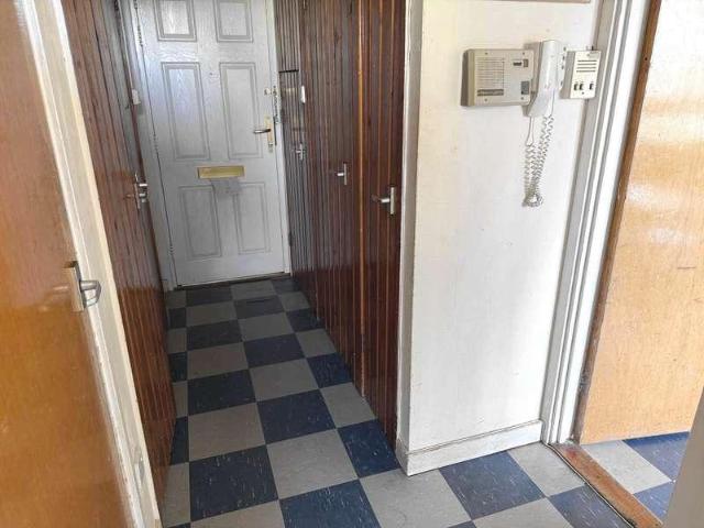 1 bed flat for sale
