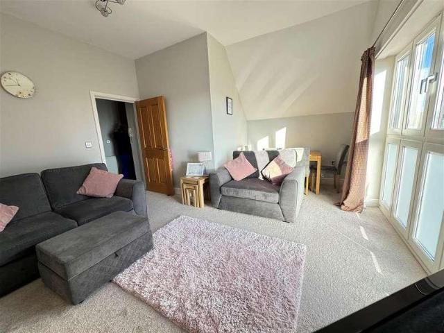 1 bed flat for sale