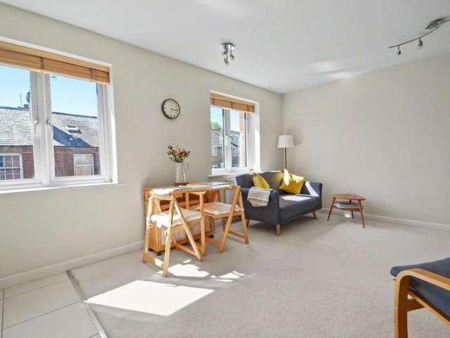 1 bed flat for sale