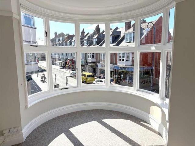 1 bed flat for sale
