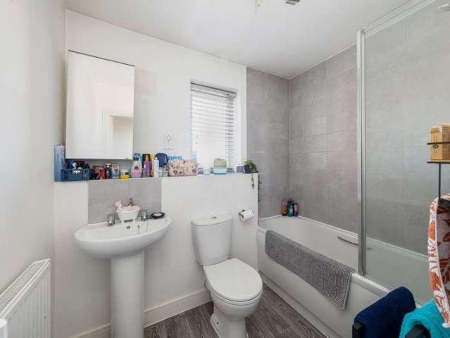 1 bed flat for sale
