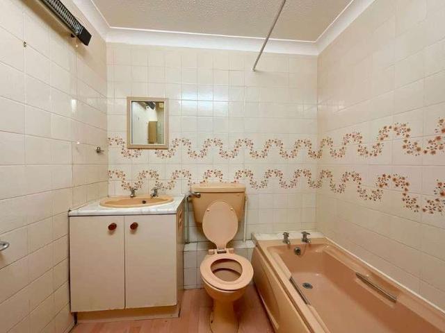 1 bed flat for sale