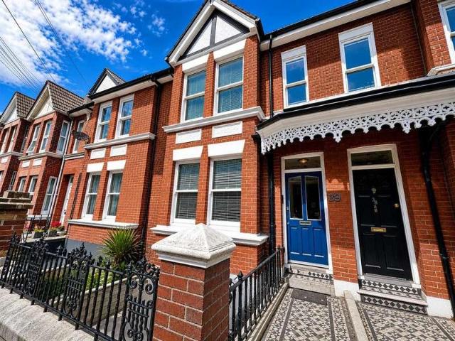 1 bed flat for sale