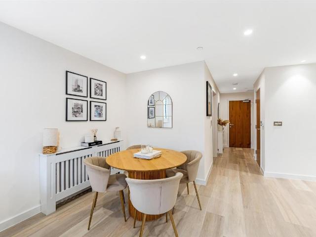 1 bed flat for sale