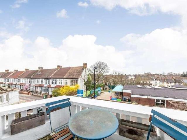1 bed flat for sale