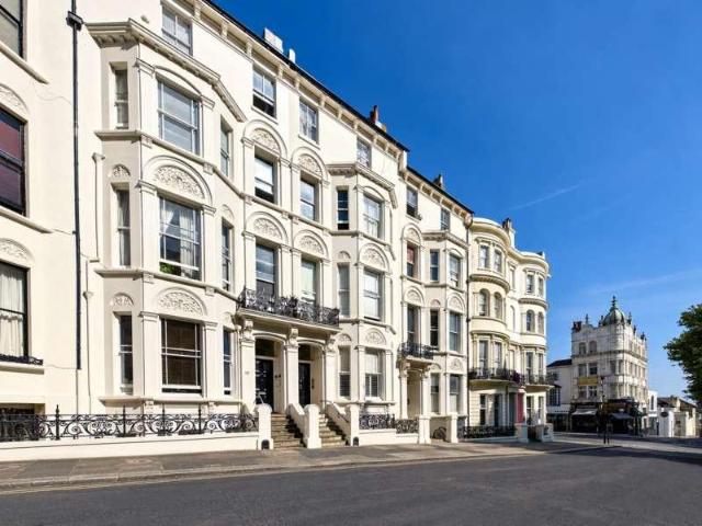 1 bed flat for sale