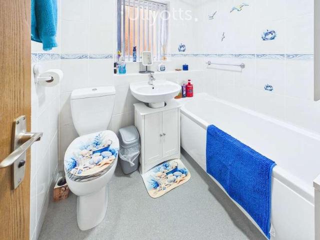 1 bed flat for sale