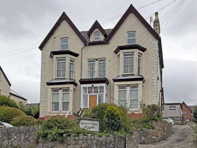 1 bed flat for sale