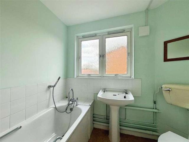 1 bed flat for sale