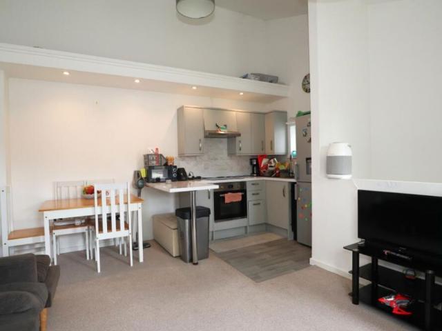 1 bed flat for sale