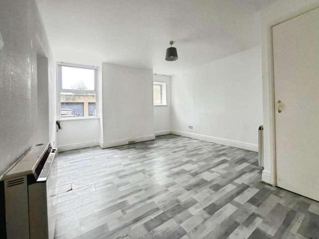1 bed flat for sale