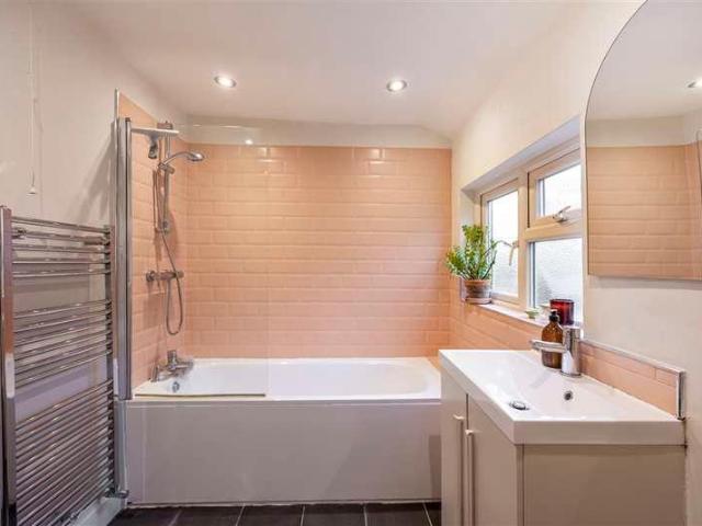1 bed flat for sale